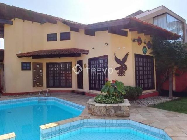 CASA EM CONDOMÍNIO FECHADO À VENDA EM BERTIOGA/SP