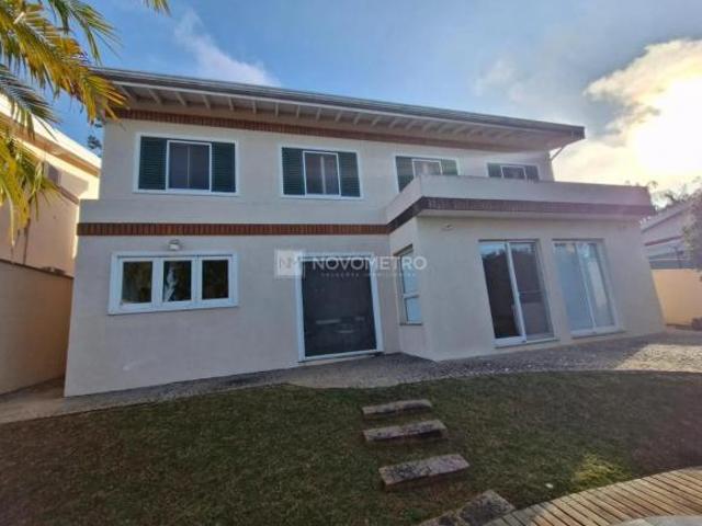Casa em Condomínio Fechado a Venda em Sousas