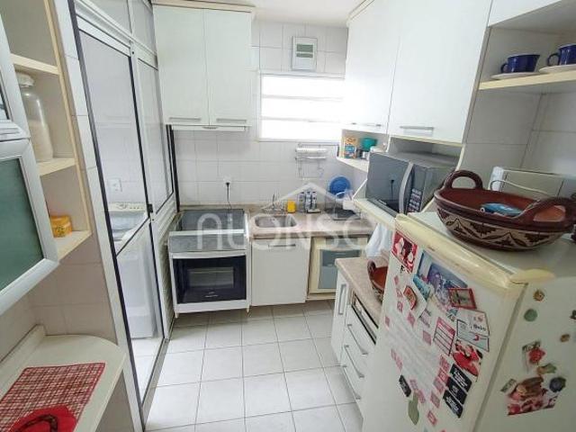 Casa em condomínio fechado à venda, 03 quartos, 1 suite e 02 vagas!