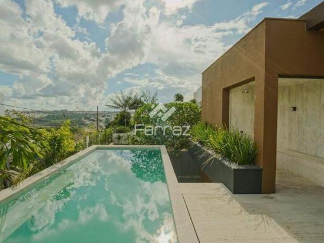 Casa em condomínio fechado à venda, 4 suítes, 6 vagas, Reserva do Vale Uberlândia/MG