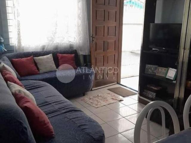 Casa em condominio fechado a 900 metros do mar no balneario albatroz