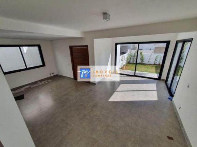 Casa em Condominío Fechado ao lado da Hípica