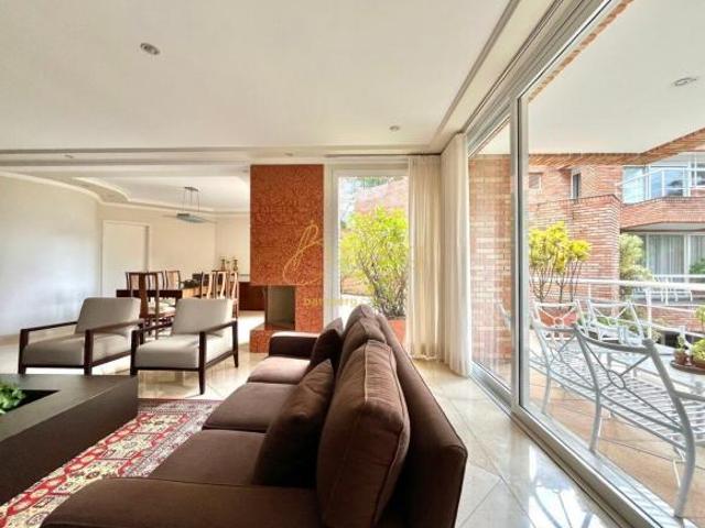 Casa em Condomínio Fechado | Alto da Boa Vista | 509 m² | 5 Suítes | 5 Vagas