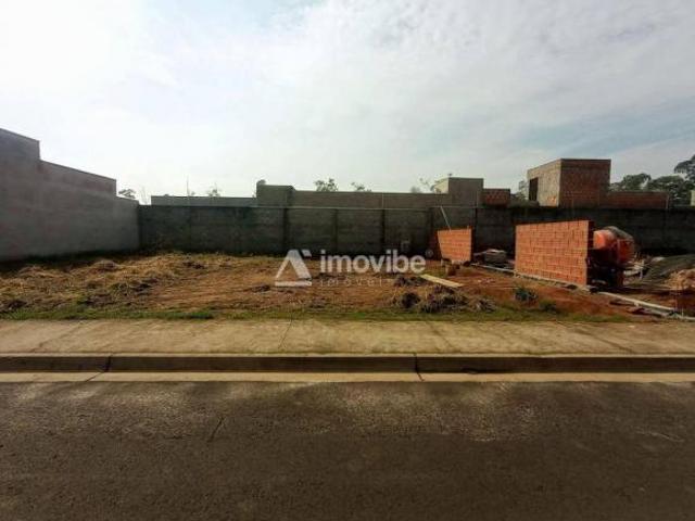 Casa em condomínio fechado Americana