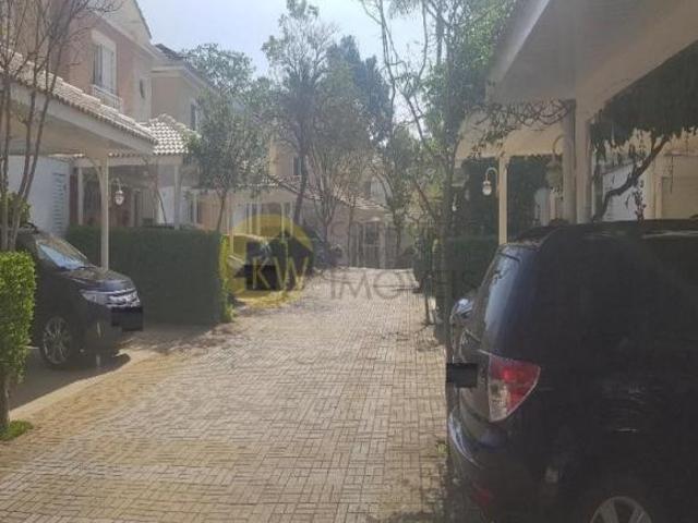 CASA EM CONDOMÍNIO FECHADO CHÁCARA MONTE ALEGRE OPORTUNIDADE UNICA