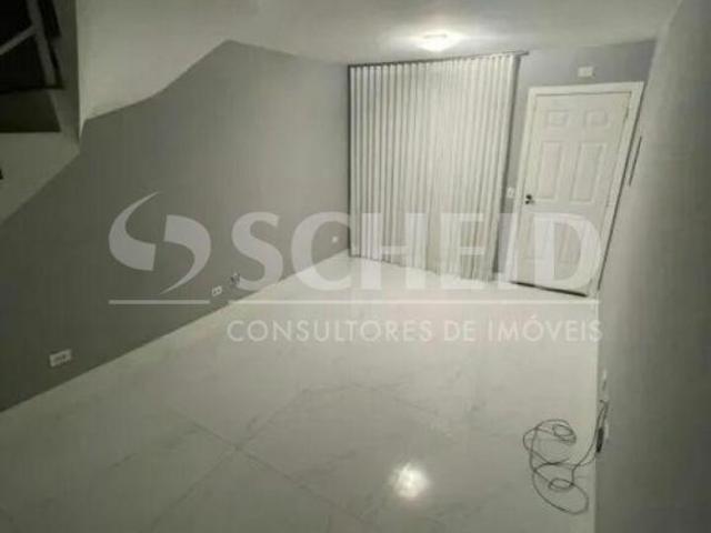 Casa em Condomínio Fechado com 3 dormitórios com suite