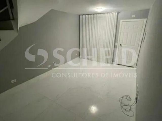 Casa em Condomínio Fechado com 3 dormitórios com suite