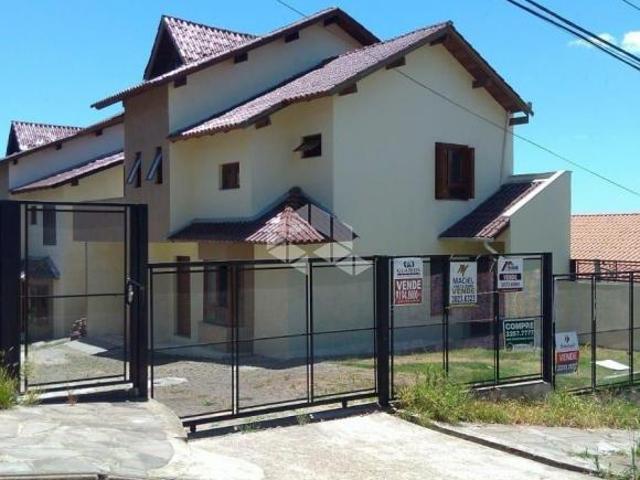 Casa em condomínio fechado, com 3 dormitórios, sendo 1 suite bairro Tristeza