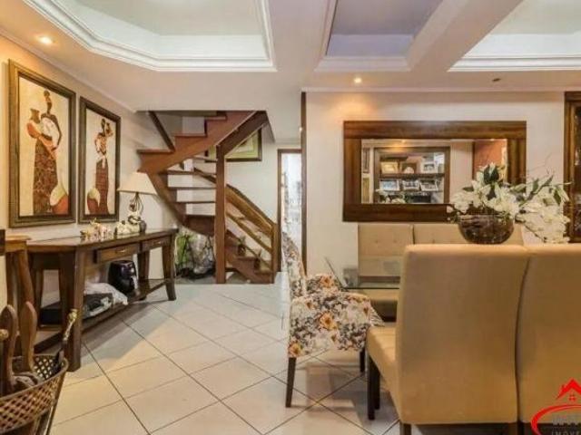 Casa em condomínio fechado com 3 dormitórios suíte e lazer completo 101m²