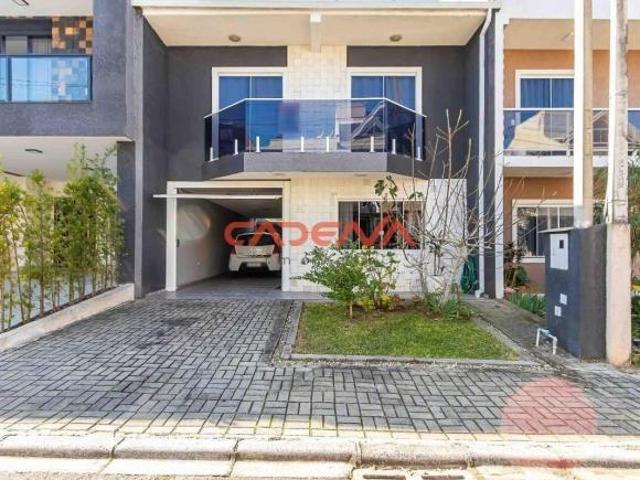 Casa em condomínio fechado com 3 quartos e 3 vagas à venda no Pinheirinho