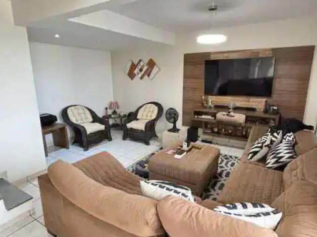 Casa em condomínio fechado com 3 quartos para alugar na Rua Caviana, Taquara, Rio de Janeiro
