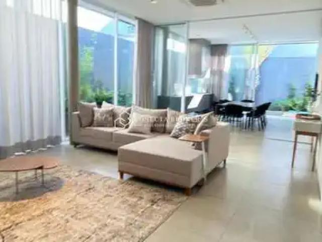 Casa em condomínio fechado com 3 quartos para alugar no Centro, Bauru