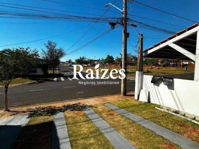 Casa em Condomínio Fechado com 3 Quartos sendo 1 Suíte e Varanda Gourmet em Uberlândia