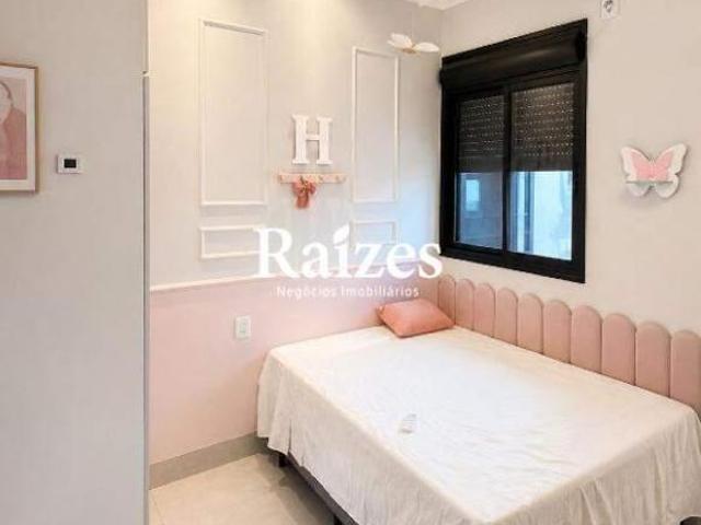 Casa em Condomínio Fechado com 3 quartos sendo 2 suítes