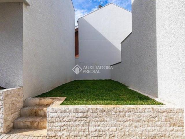 Casa em condomínio fechado com 3 quartos 1 suite
