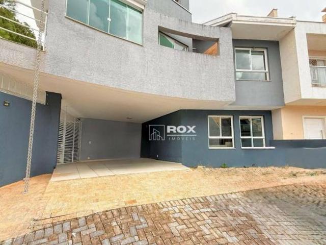 Casa em condomínio fechado com 3 suítes e piscina à venda, 181 m² por R$ 1.150.000 Cachoeira, Curi