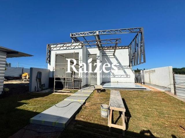 Casa em Condomínio Fechado com 3 suítes em Uberlândia, Portal do Vale II | Financiamento Aceito