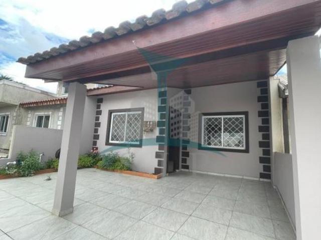 Casa em condomínio fechado com 02 quartos