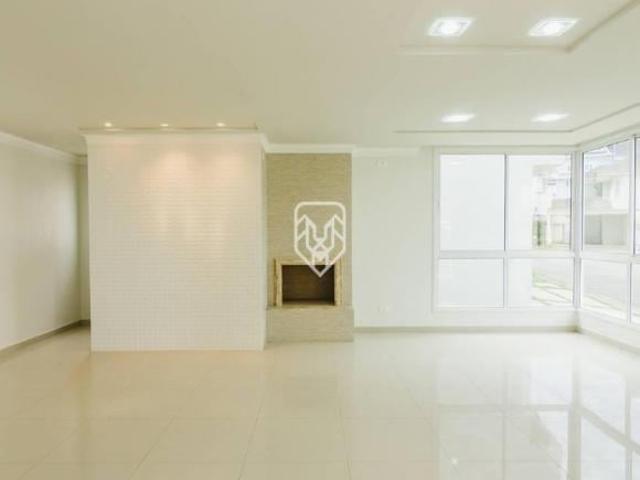 Casa em condomínio fechado com 04 suítes, 04 vagas, 354m² Butiatuvinha, Curitiba