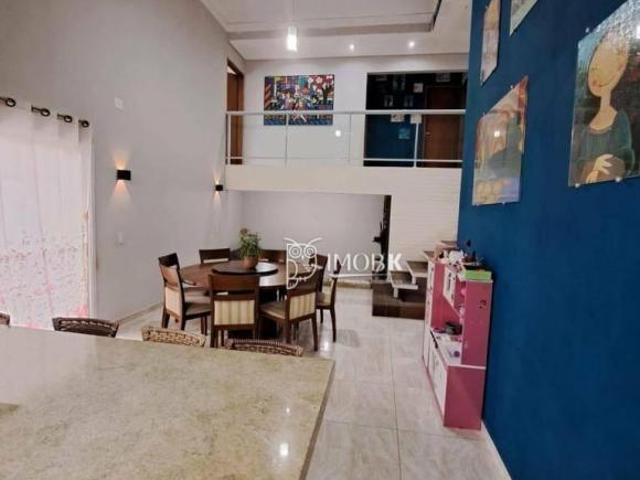 Casa em condomínio fechado com 1000m² de terreno!