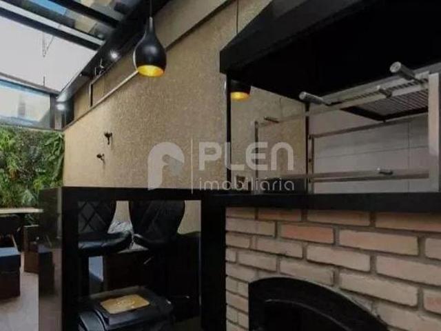 Casa em condominio fechado com 247 m² está localizada bairro Santa Teresinha