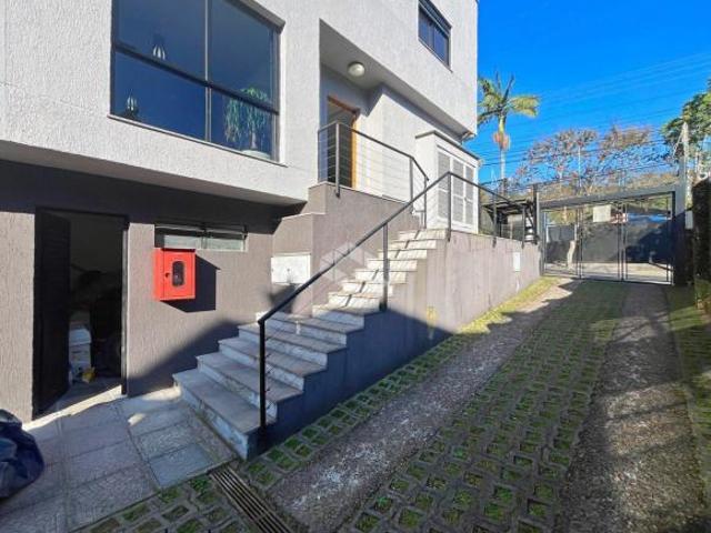 Casa em condomínio fechado com 292m², 4 dormitórios no bairro Tristeza