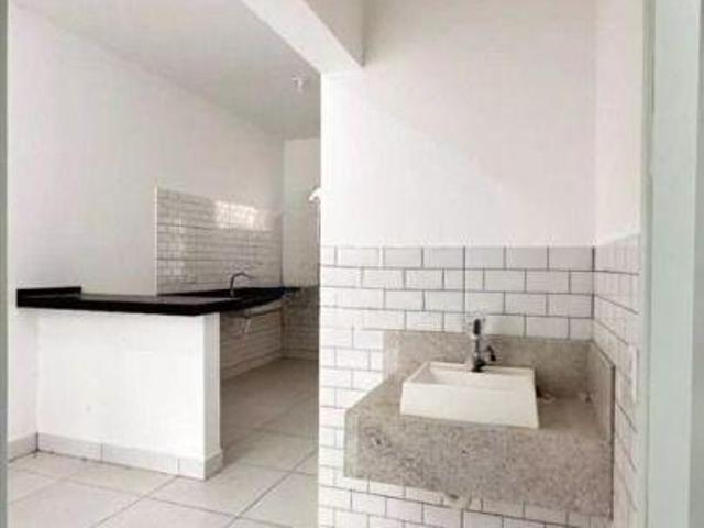 Casa em condomínio fechado com 2 dormitórios à venda, 60 m² por R$ 235.000 Chácaras Pousada do Val
