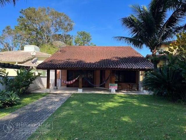 Casa em condomínio fechado com 5 dormitórios e 6 vagas de garagem à venda, 360m² por R$1.200.000,00