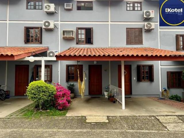 Casa em condomínio fechado com 94m2, 3 dormitórios no bairro Camaquã