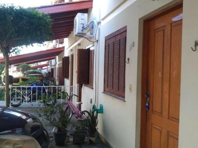 Casa em condomínio fechado com 94m2, 3 dormitórios no bairro Camaquã