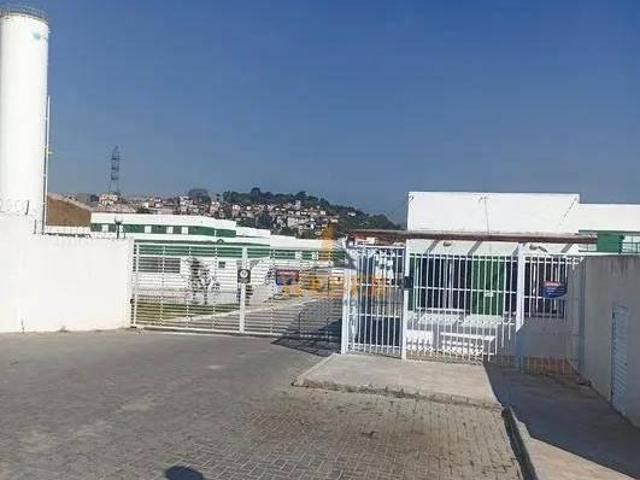 cASA EM CONDOMINIO FECHADO COM LAZER COMPLETO
