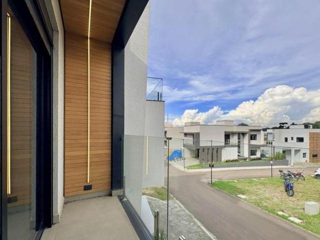 Casa em condomínio fechado com projeto moderno e funcional, ambient