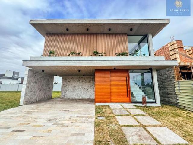 Casa em Condomínio fechado de Xangri Lá
