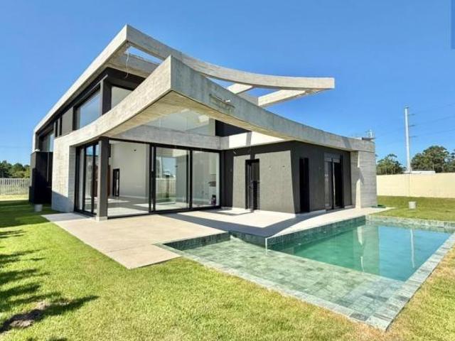 Casa em Condomínio fechado de Capão da Canoa
