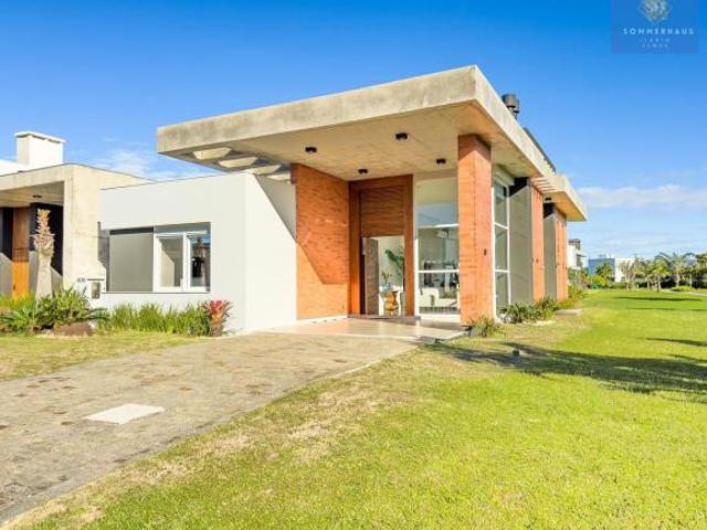 Casa em Condomínio fechado em Xangri Lá