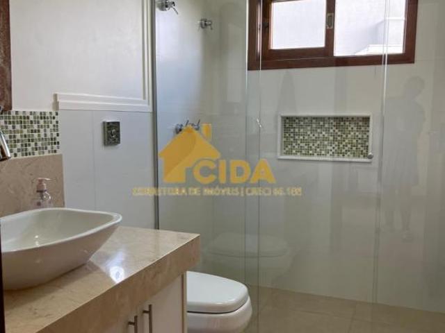Casa em Condomínio Fechado em Araçoiaba da Serra