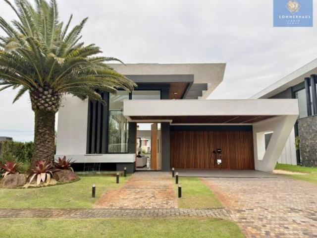 Casa em Condomínio fechado em Capão da Canoa