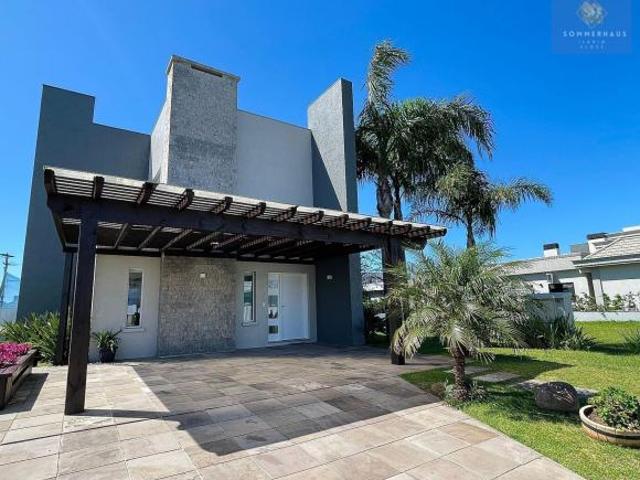 Casa em Condomínio fechado em Capão da Canoa