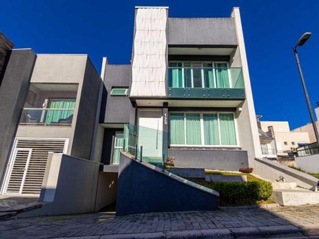 Casa em Condomínio Fechado em Curitiba | Boulevard Elegance | 4 Quartos, 3 Suítes, 5 Vagas