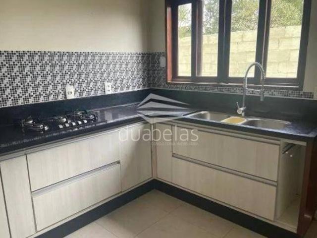 Casa em condomínio fechado em Jambeiro