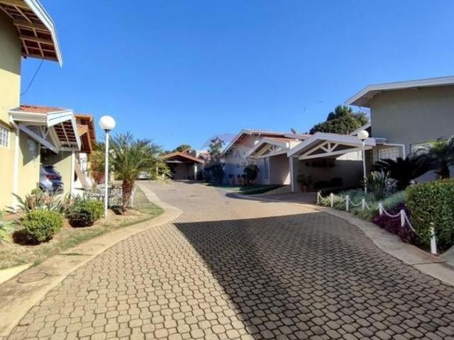 Casa em Condomínio Fechado em Mogi Mirim – 3 Quartos e Suíte