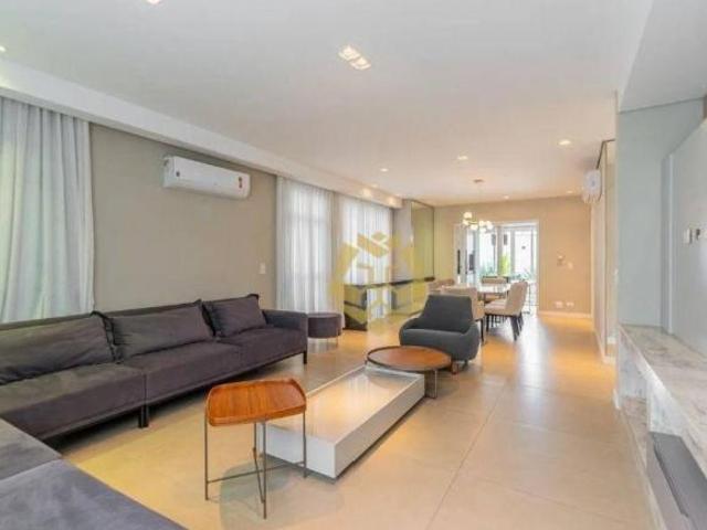 Casa em condomínio fechado em Santa Felicidade a venda, 4 Suítes, 316m², por apenas 3.150.000