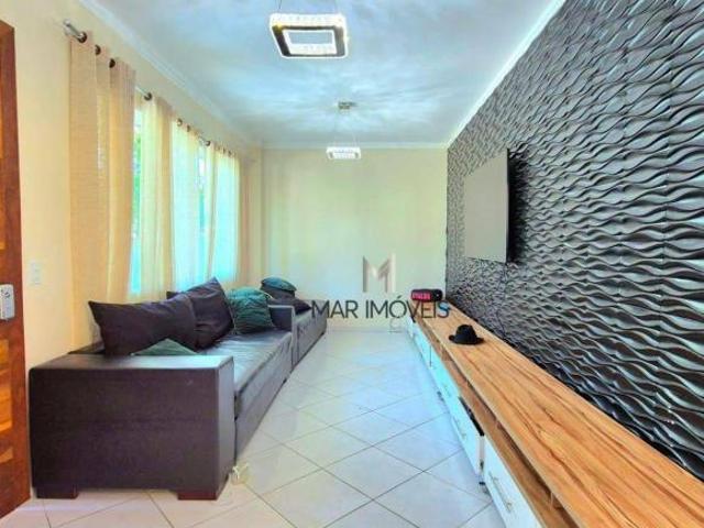 Casa em condomínio fechado, excelente localização na região da praia de Pernambuco no Guarujá!