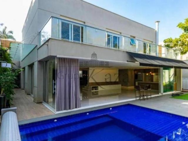 Casa em condomínio Fechado Granja Julieta