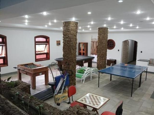 CASA EM CONDOMÍNIO FECHADO, ITAPECERICA DA SERRA, 06 SUÍTES, ESPAÇO GOURMET, 10 VAGAS !