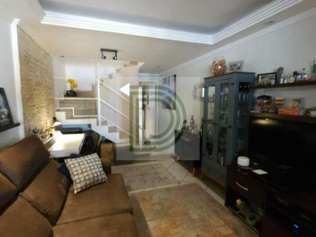 Casa em condomínio fechado mobiliada Granja Viana | 2 dormitórios, área gourmet e 2 vagas