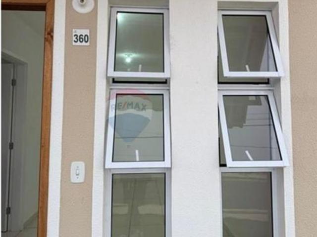 Casa em Condomínio Fechado Moderna e Segura!