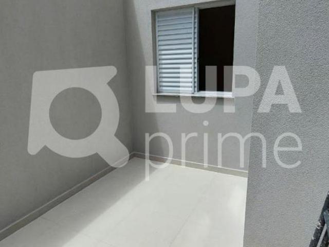 Casa em condomínio fechado na Vila Constança!