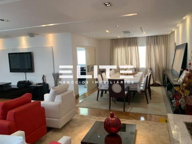 Casa em Condomínio Fechado na Vila Gilda | 470 m², 3 Dormitórios, 2 Suítes e 6 Vagas
