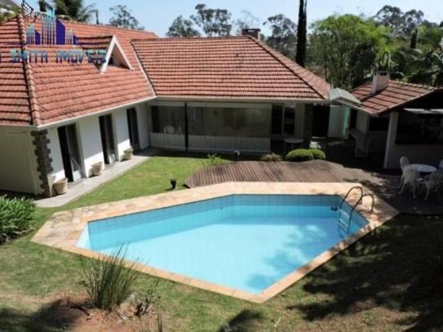 CASA EM CONDOMÍNIO FECHADO NA GRANJA VIANA. PISCINA, SAUNA, GOURMET, VISTA